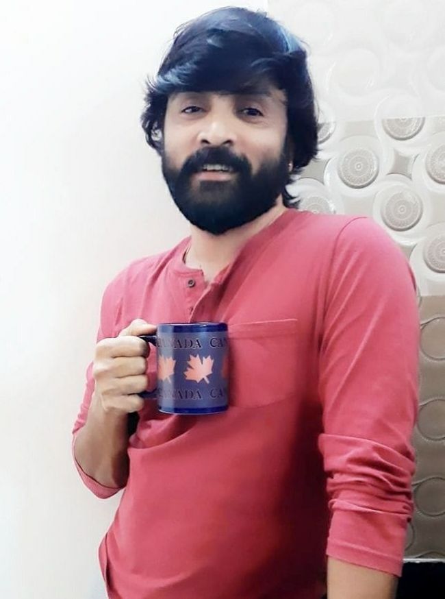 Snehan (Lyricist) Biography, Age, Wife, Family, Height, Wiki